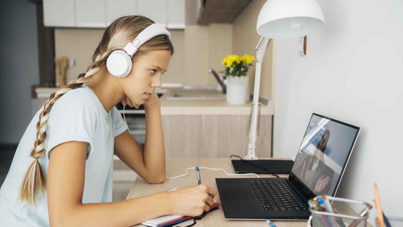 The importance of student attendance tracking software | The Jotform Blog