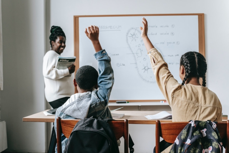 Top 5 classroom polling tools to engage students in 2025 | The Jotform Blog