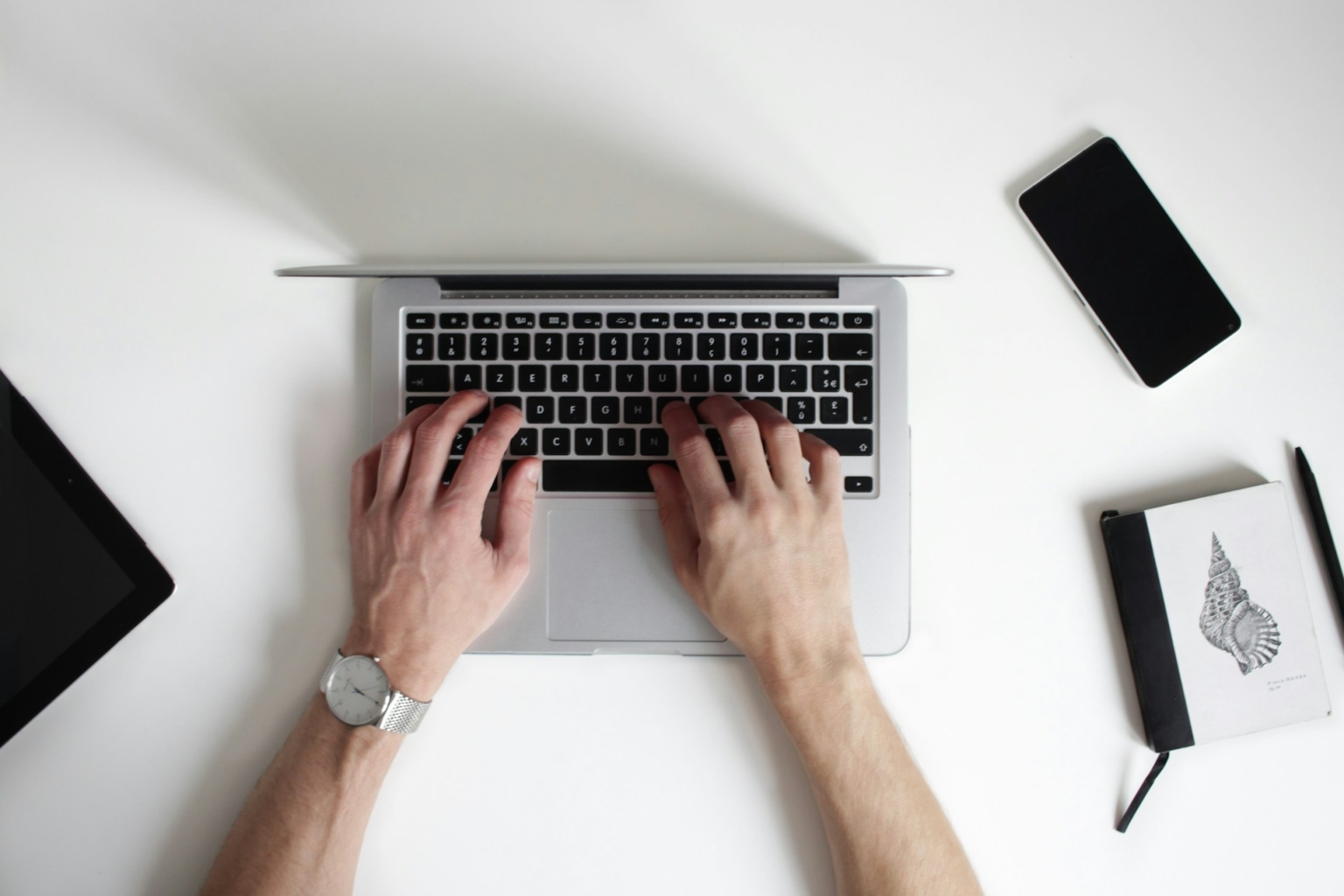 Poll vs survey: Key differences and use cases | The Jotform Blog