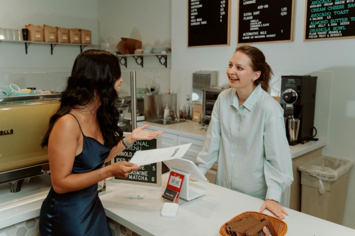 How to handle customer complaints in a restaurant: Top tips for success ...